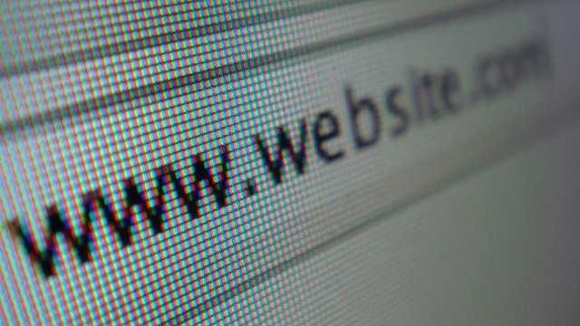 Cómo comprobar si un sitio web es seguro cuando el navegador identifica una página sospechosa