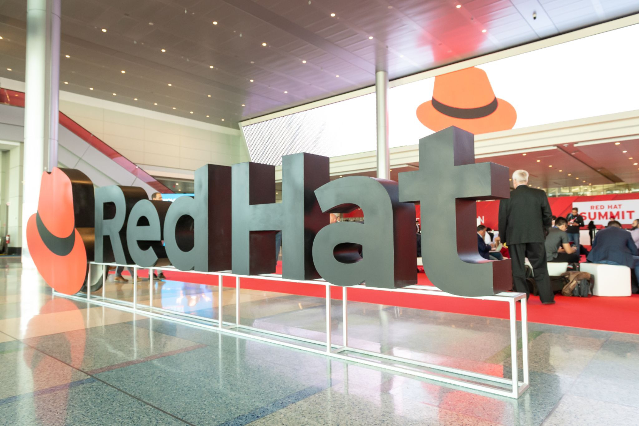 Red Hat y Oracle amplían su colaboración para llevar Red Hat Enterprise ...