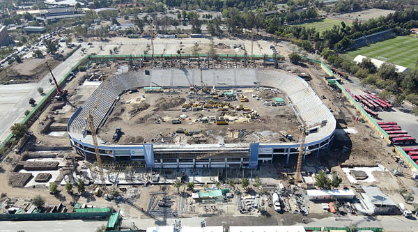 Nuevo estadio de UC será construido con acero verde