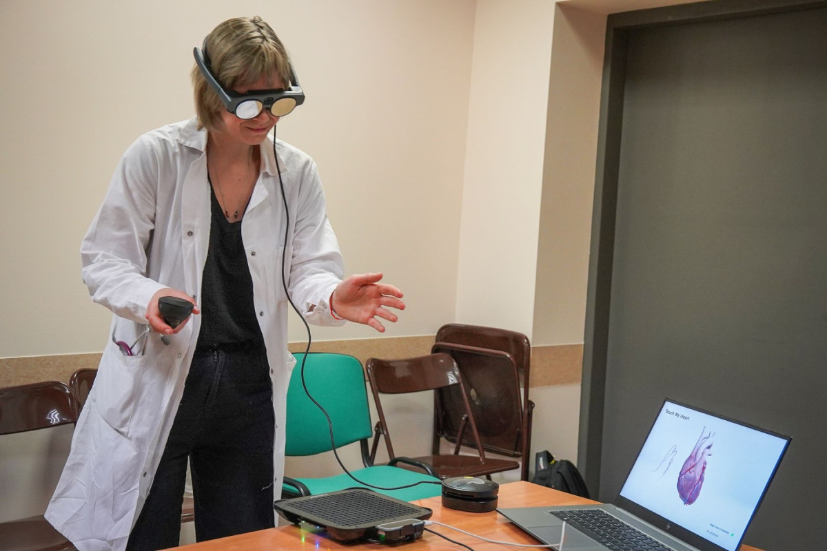 Touch my heart: El dispositivo interactivo virtual que permite ver y ...